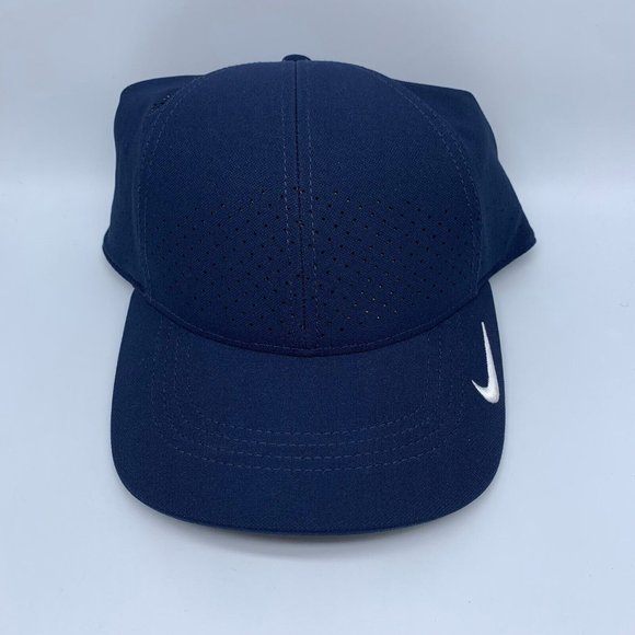 Nike | Accessories | Nike Legacy 9 Drifit Hat Strapback Cap Unisex ...